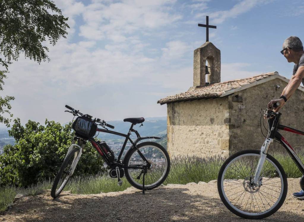 Des vignobles de Tain aux Roches-qui-dansent - Circuit Vélo